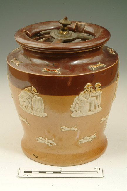 Jar, tobacco jar | London Museum