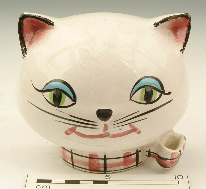 String dispenser, novelty string dispenser | London Museum