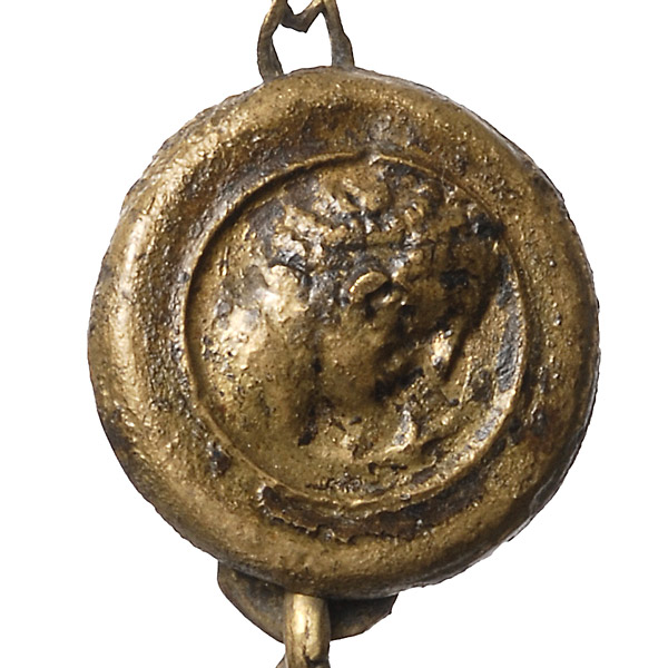 Stud, embossed portrait stud | London Museum