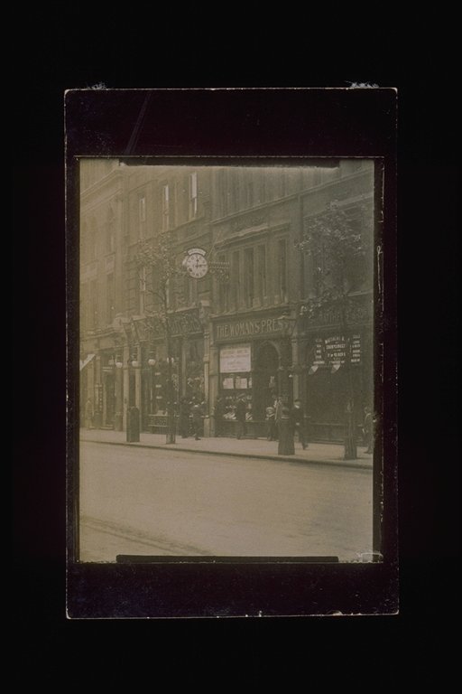 Postcard, photographic postcard | London Museum